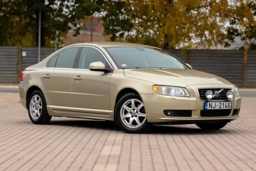 Желтый Вольво С80 2007 в Елгава, объемом двигателя 2.40 л и пробегом 332 тыс. км за 5300 €, фото 4 на AUTOMOTO.COM.LV