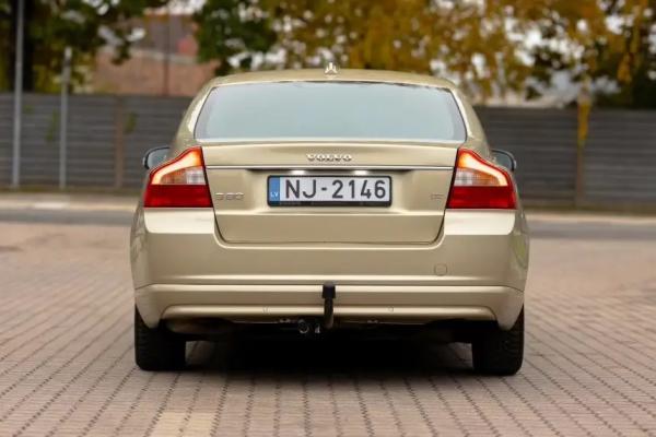 Dzeltens Volvo S80 2007 Jelgava, ar dzinēja tilpumu 2.40 L un nobraukumu 332 tūkst. km par 5300 €, foto 5 vietnē AUTOMOTO.COM.LV