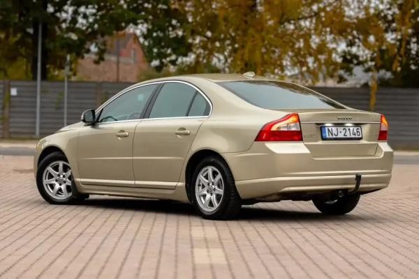 Dzeltens Volvo S80 2007 Jelgava, ar dzinēja tilpumu 2.40 L un nobraukumu 332 tūkst. km par 5300 €, foto 6 vietnē AUTOMOTO.COM.LV