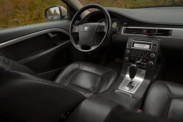 Dzeltens Volvo S80 2007 Jelgava, ar dzinēja tilpumu 2.40 L un nobraukumu 332 tūkst. km par 5300 €, foto 7 vietnē AUTOMOTO.COM.LV