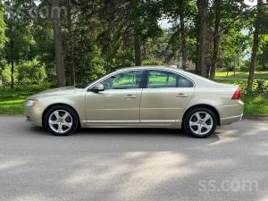 Yellow Volvo S80 2007 in Riga, with an engine capacity of 2.40 L and mileage of 0 thousand km for 3599 €, photo 3 on AUTOMOTO.COM.LV