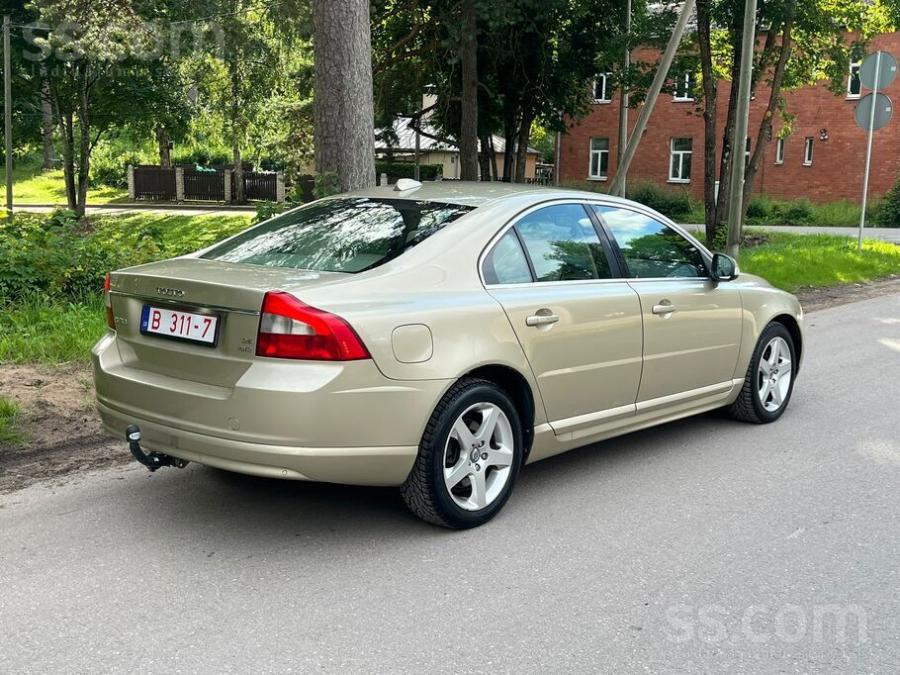 Yellow Volvo S80 2007 in Riga, with an engine capacity of 2.40 L and mileage of 0 thousand km for 3599 €, photo 6 on AUTOMOTO.COM.LV