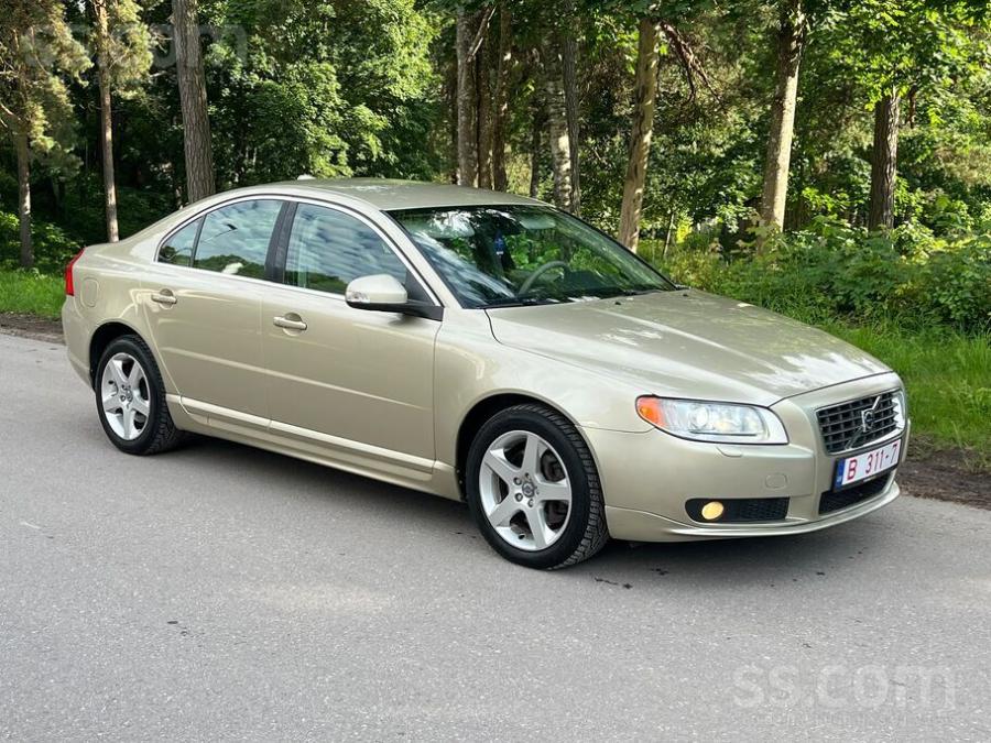 Yellow Volvo S80 2007 in Riga, with an engine capacity of 2.40 L and mileage of 0 thousand km for 3599 €, photo 8 on AUTOMOTO.COM.LV