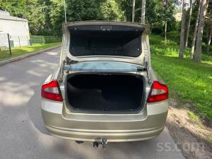 Yellow Volvo S80 2007 in Riga, with an engine capacity of 2.40 L and mileage of 0 thousand km for 3599 €, photo 24 on AUTOMOTO.COM.LV