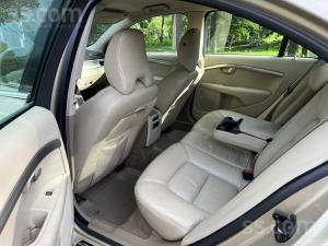 Yellow Volvo S80 2007 in Riga, with an engine capacity of 2.40 L and mileage of 0 thousand km for 3599 €, photo 25 on AUTOMOTO.COM.LV