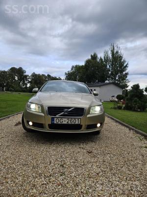 Dzeltens Volvo S80 2007 Rīga, ar dzinēja tilpumu 2.40 L un nobraukumu 379 tūkst. km par 3500 €, foto 4 vietnē AUTOMOTO.COM.LV