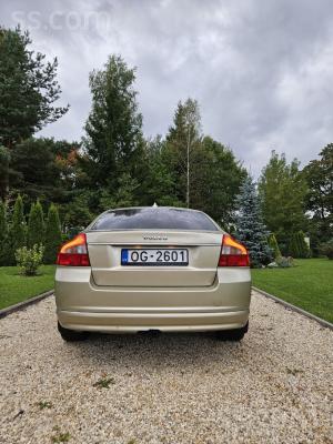 Dzeltens Volvo S80 2007 Rīga, ar dzinēja tilpumu 2.40 L un nobraukumu 379 tūkst. km par 3500 €, foto 12 vietnē AUTOMOTO.COM.LV