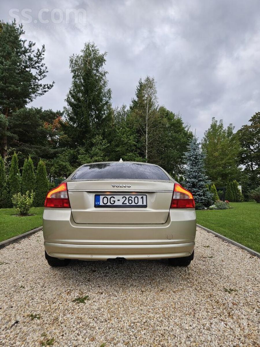 Dzeltens Volvo S80 2007 Rīga, ar dzinēja tilpumu 2.40 L un nobraukumu 379 tūkst. km par 3500 €, foto 12 vietnē AUTOMOTO.COM.LV