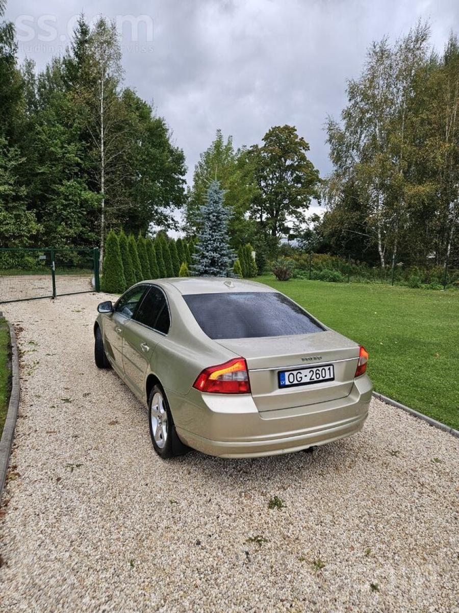 Dzeltens Volvo S80 2007 Rīga, ar dzinēja tilpumu 2.40 L un nobraukumu 379 tūkst. km par 3500 €, foto 14 vietnē AUTOMOTO.COM.LV