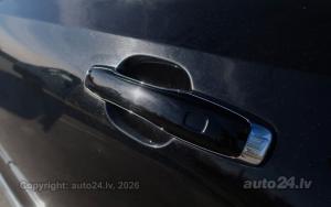 Black Volvo S90 2016 in Tallinn, with an engine capacity of 2.00 L and mileage of 277 thousand km for 15800 €, photo 8 on AUTOMOTO.COM.LV