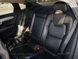 Black Volvo S90 2016 in Tallinn, with an engine capacity of 2.00 L and mileage of 277 thousand km for 15800 €, photo 10 on AUTOMOTO.COM.LV