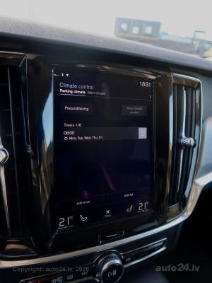 Black Volvo S90 2016 in Tallinn, with an engine capacity of 2.00 L and mileage of 277 thousand km for 15800 €, photo 18 on AUTOMOTO.COM.LV
