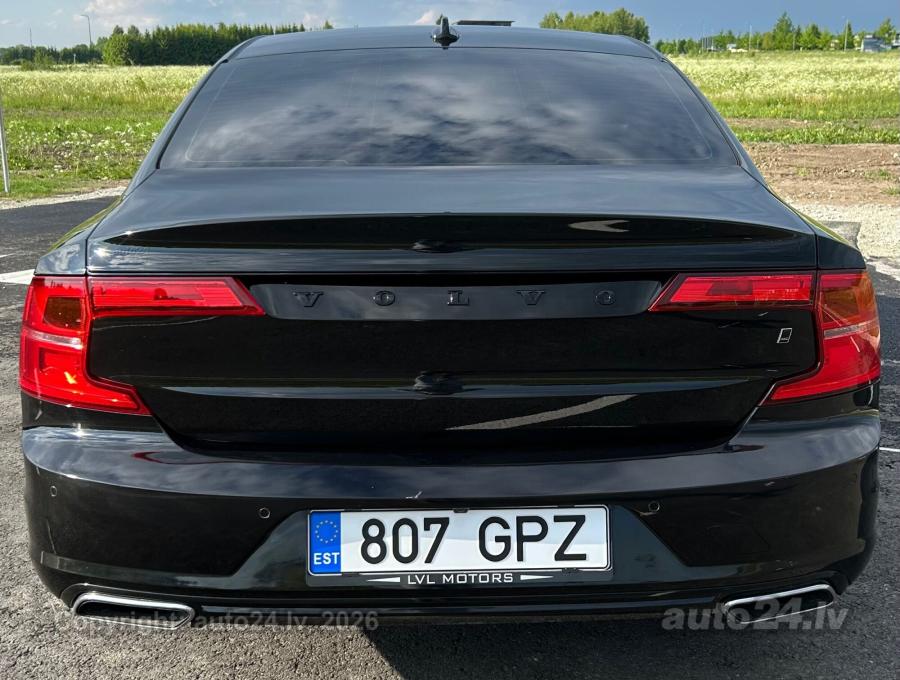 Melns Volvo S90 2016 Tallina, ar dzinēja tilpumu 2.00 L un nobraukumu 229 tūkst. km par 18499 €, foto 9 vietnē AUTOMOTO.COM.LV