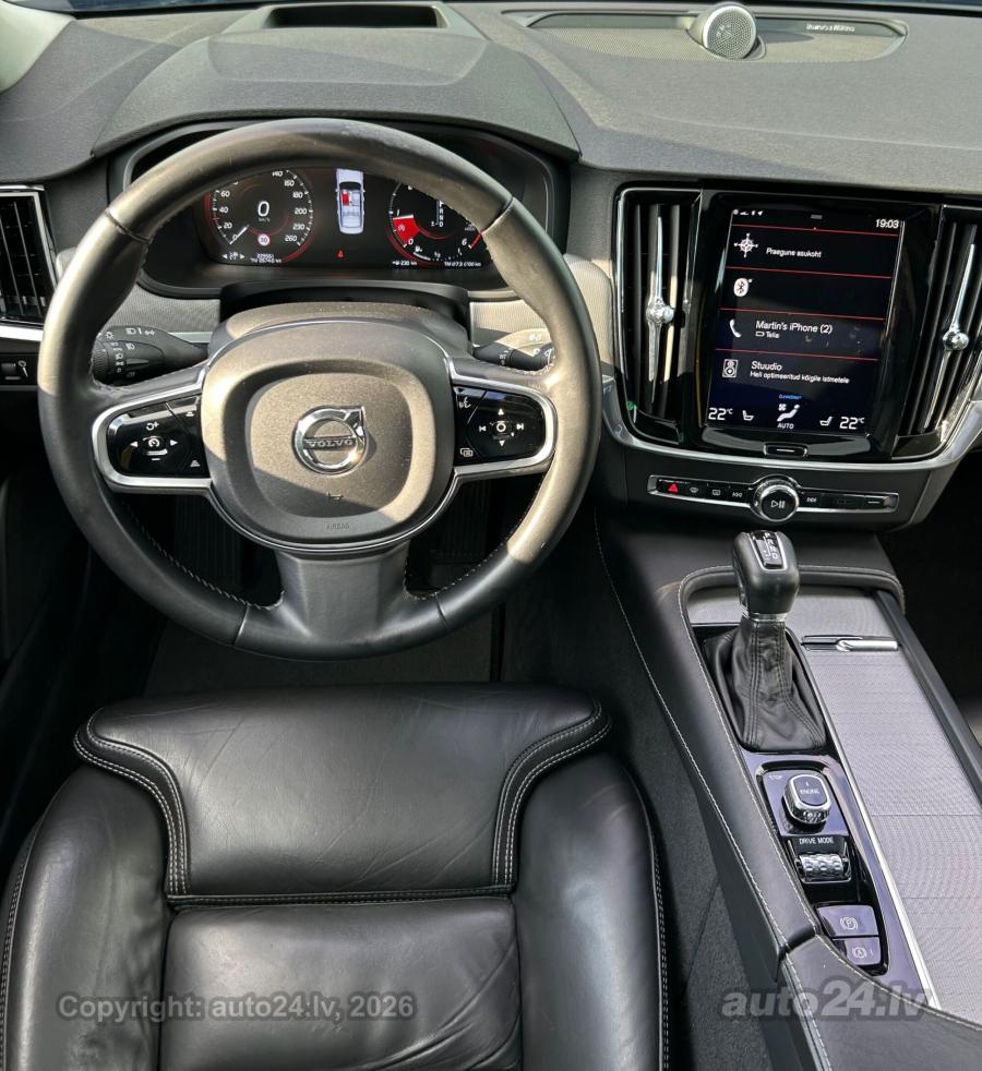 Melns Volvo S90 2016 Tallina, ar dzinēja tilpumu 2.00 L un nobraukumu 229 tūkst. km par 18499 €, foto 11 vietnē AUTOMOTO.COM.LV