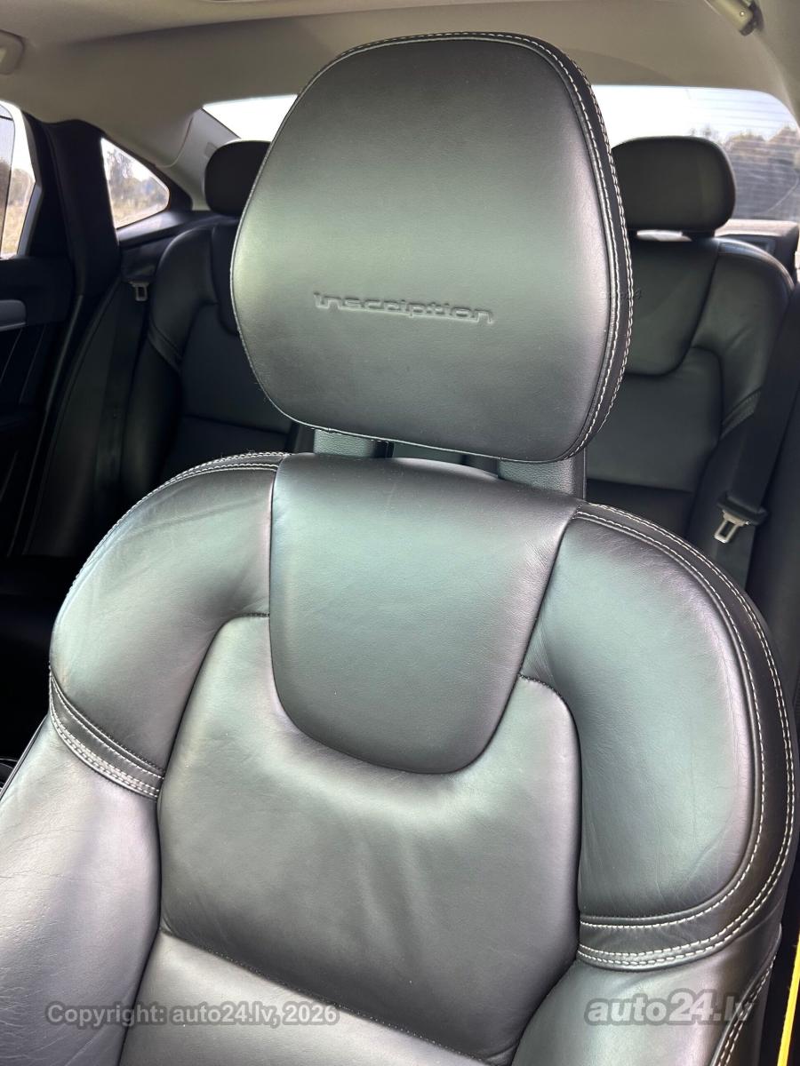 Melns Volvo S90 2016 Tallina, ar dzinēja tilpumu 2.00 L un nobraukumu 229 tūkst. km par 18499 €, foto 29 vietnē AUTOMOTO.COM.LV