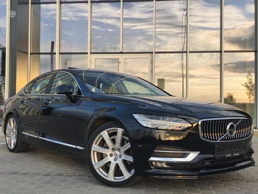 Melns Volvo S90 2016 Viļņa, ar dzinēja tilpumu 2.00 L un nobraukumu 170 tūkst. km par 21000 €, foto 1 vietnē AUTOMOTO.COM.LV