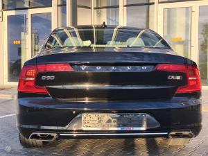 Melns Volvo S90 2016 Viļņa, ar dzinēja tilpumu 2.00 L un nobraukumu 170 tūkst. km par 21000 €, foto 18 vietnē AUTOMOTO.COM.LV