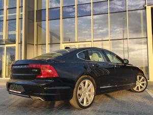 Melns Volvo S90 2016 Viļņa, ar dzinēja tilpumu 2.00 L un nobraukumu 170 tūkst. km par 21000 €, foto 21 vietnē AUTOMOTO.COM.LV