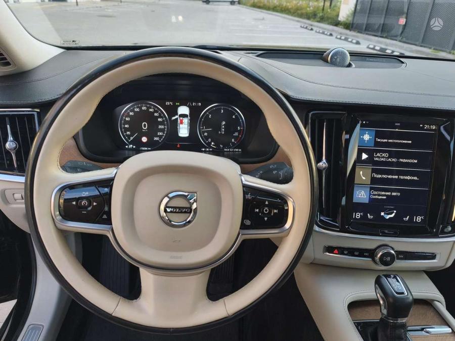 Melns Volvo S90 2016 Viļņa, ar dzinēja tilpumu 2.00 L un nobraukumu 170 tūkst. km par 21000 €, foto 26 vietnē AUTOMOTO.COM.LV