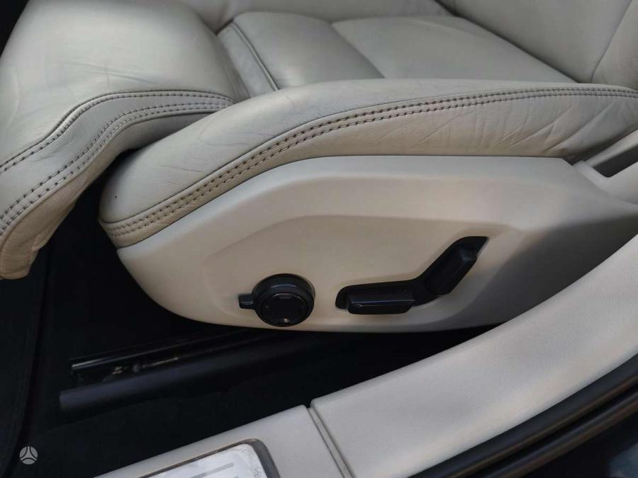 Melns Volvo S90 2016 Viļņa, ar dzinēja tilpumu 2.00 L un nobraukumu 170 tūkst. km par 21000 €, foto 28 vietnē AUTOMOTO.COM.LV