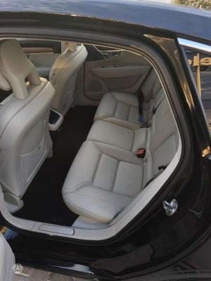 Melns Volvo S90 2016 Viļņa, ar dzinēja tilpumu 2.00 L un nobraukumu 170 tūkst. km par 21000 €, foto 30 vietnē AUTOMOTO.COM.LV