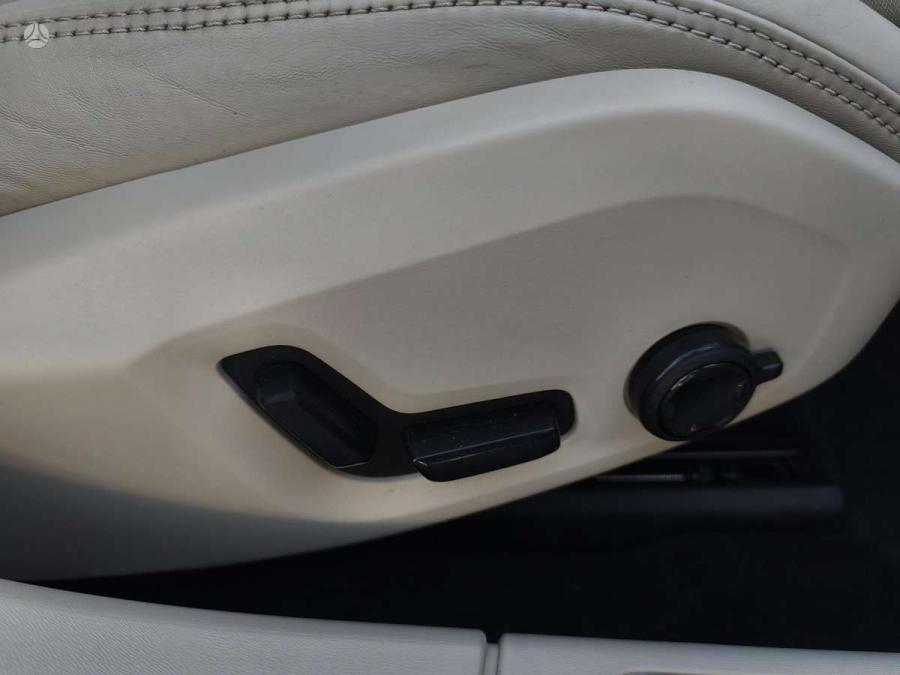 Melns Volvo S90 2016 Viļņa, ar dzinēja tilpumu 2.00 L un nobraukumu 170 tūkst. km par 21000 €, foto 35 vietnē AUTOMOTO.COM.LV