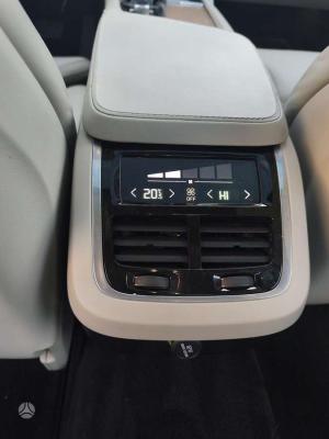 Melns Volvo S90 2016 Viļņa, ar dzinēja tilpumu 2.00 L un nobraukumu 170 tūkst. km par 21000 €, foto 36 vietnē AUTOMOTO.COM.LV