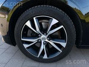 Black Volvo S90 2016 in Riga, with an engine capacity of 2.00 L and mileage of 285 thousand km for 18200 €, photo 21 on AUTOMOTO.COM.LV