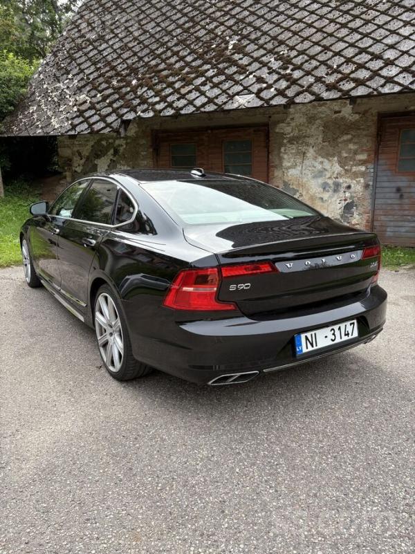 Melns Volvo S90 2016 Rīga, ar dzinēja tilpumu 2.00 L un nobraukumu 291 tūkst. km par 15000 €, foto 4 vietnē AUTOMOTO.COM.LV