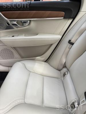 Black Volvo S90 2016 in Riga, with an engine capacity of 2.00 L and mileage of 291 thousand km for 15000 €, photo 8 on AUTOMOTO.COM.LV