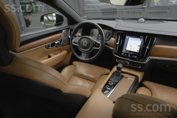 Black Volvo S90 2016 in Jelgava, with an engine capacity of 2.00 L and mileage of 287 thousand km for 17900 €, photo 9 on AUTOMOTO.COM.LV