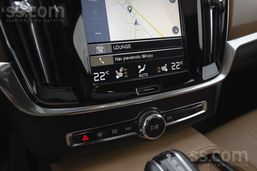 Melns Volvo S90 2016 Jelgava, ar dzinēja tilpumu 2.00 L un nobraukumu 287 tūkst. km par 17900 €, foto 20 vietnē AUTOMOTO.COM.LV