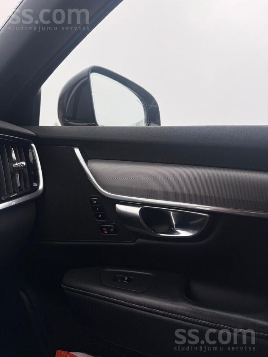 Melns Volvo S90 2017 Rīga, ar dzinēja tilpumu 2.00 L un nobraukumu 0 tūkst. km par 24500 €, foto 12 vietnē AUTOMOTO.COM.LV