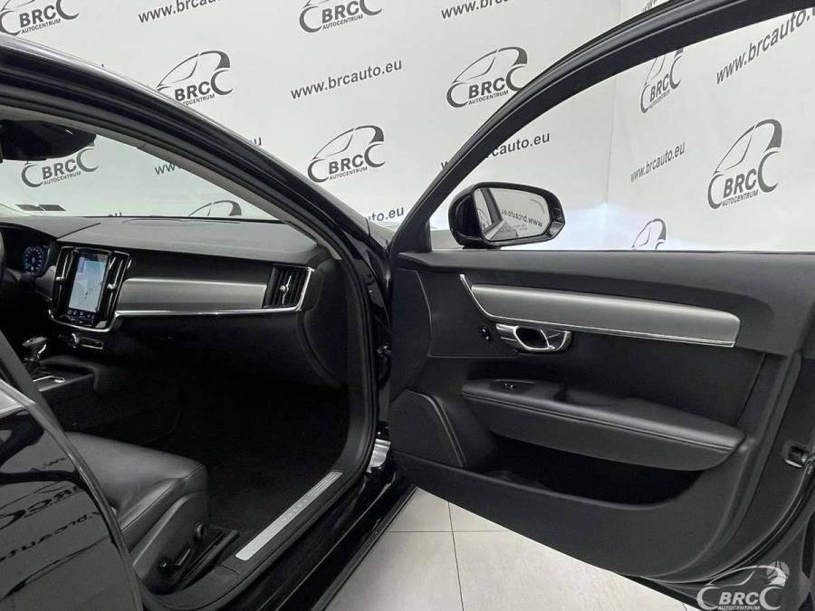 Black Volvo S90 2017 in Vilnius, with an engine capacity of 1.97 L and mileage of 168 thousand km for 16250 €, photo 9 on AUTOMOTO.COM.LV
