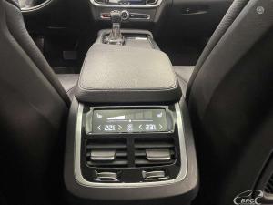 Black Volvo S90 2017 in Vilnius, with an engine capacity of 1.97 L and mileage of 168 thousand km for 16250 €, photo 14 on AUTOMOTO.COM.LV