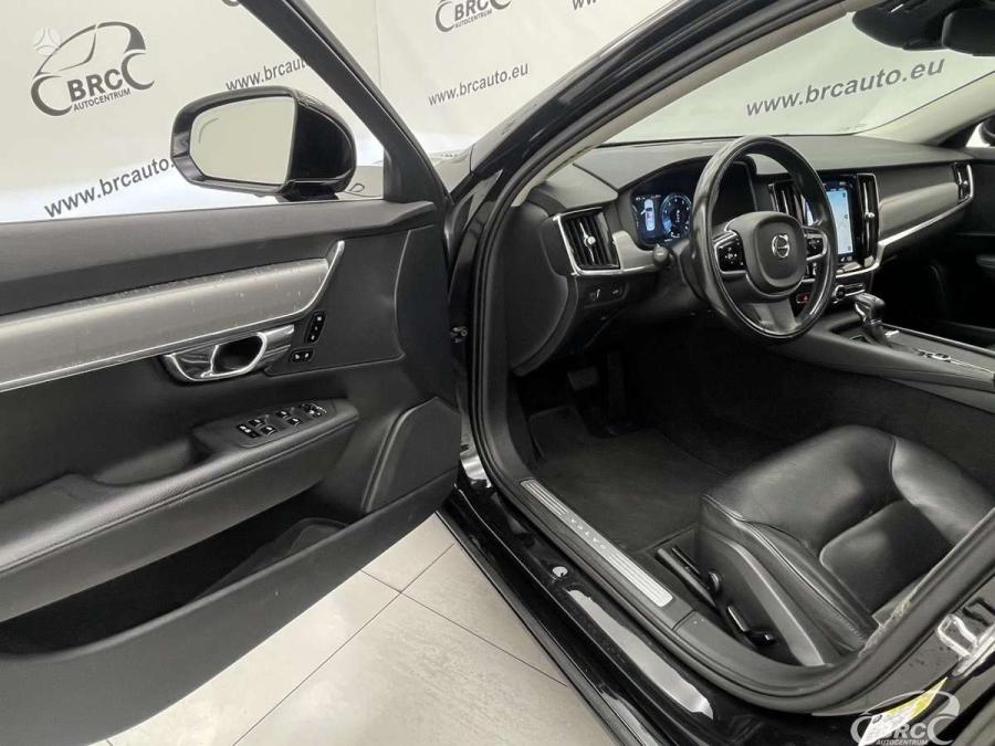 Black Volvo S90 2017 in Vilnius, with an engine capacity of 1.97 L and mileage of 168 thousand km for 16250 €, photo 20 on AUTOMOTO.COM.LV