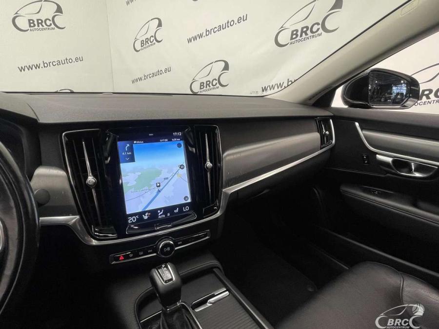 Black Volvo S90 2017 in Vilnius, with an engine capacity of 1.97 L and mileage of 168 thousand km for 16250 €, photo 28 on AUTOMOTO.COM.LV