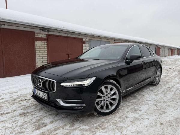 Black Volvo S90 2017 in Kaunas, with an engine capacity of 2.01 L and mileage of 302 thousand km for 12900 €, photo 1 on AUTOMOTO.COM.LV