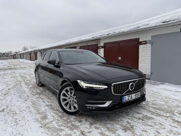 Black Volvo S90 2017 in Kaunas, with an engine capacity of 2.01 L and mileage of 302 thousand km for 12900 €, photo 7 on AUTOMOTO.COM.LV