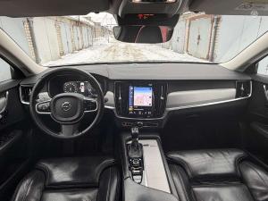 Black Volvo S90 2017 in Kaunas, with an engine capacity of 2.01 L and mileage of 302 thousand km for 12900 €, photo 14 on AUTOMOTO.COM.LV