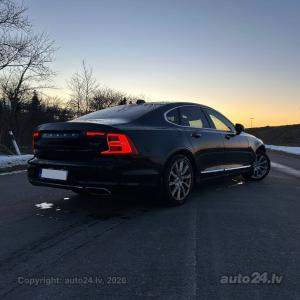 Black Volvo S90 2017 in Tallinn, with an engine capacity of 2.00 L and mileage of 199 thousand km for 19900 €, photo 4 on AUTOMOTO.COM.LV