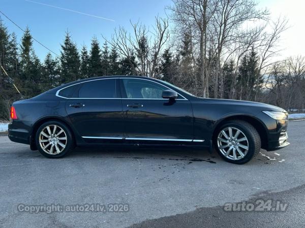 Black Volvo S90 2017 in Tallinn, with an engine capacity of 2.00 L and mileage of 199 thousand km for 19900 €, photo 5 on AUTOMOTO.COM.LV