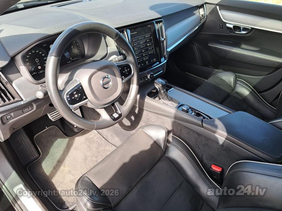 Melns Volvo S90 2017 Kerdla, ar dzinēja tilpumu 2.00 L un nobraukumu 71 tūkst. km par 25000 €, foto 14 vietnē AUTOMOTO.COM.LV