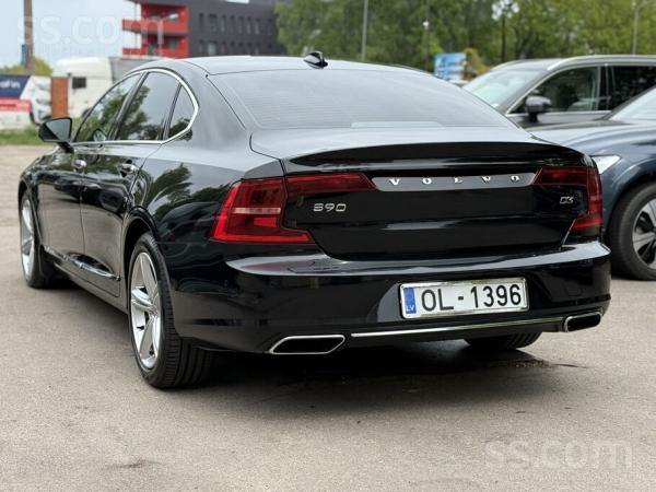 Melns Volvo S90 2017 Rīga, ar dzinēja tilpumu 2.00 L un nobraukumu 0 tūkst. km par 17800 €, foto 3 vietnē AUTOMOTO.COM.LV