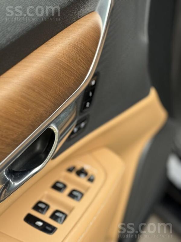 Melns Volvo S90 2017 Rīga, ar dzinēja tilpumu 2.00 L un nobraukumu 0 tūkst. km par 17800 €, foto 8 vietnē AUTOMOTO.COM.LV