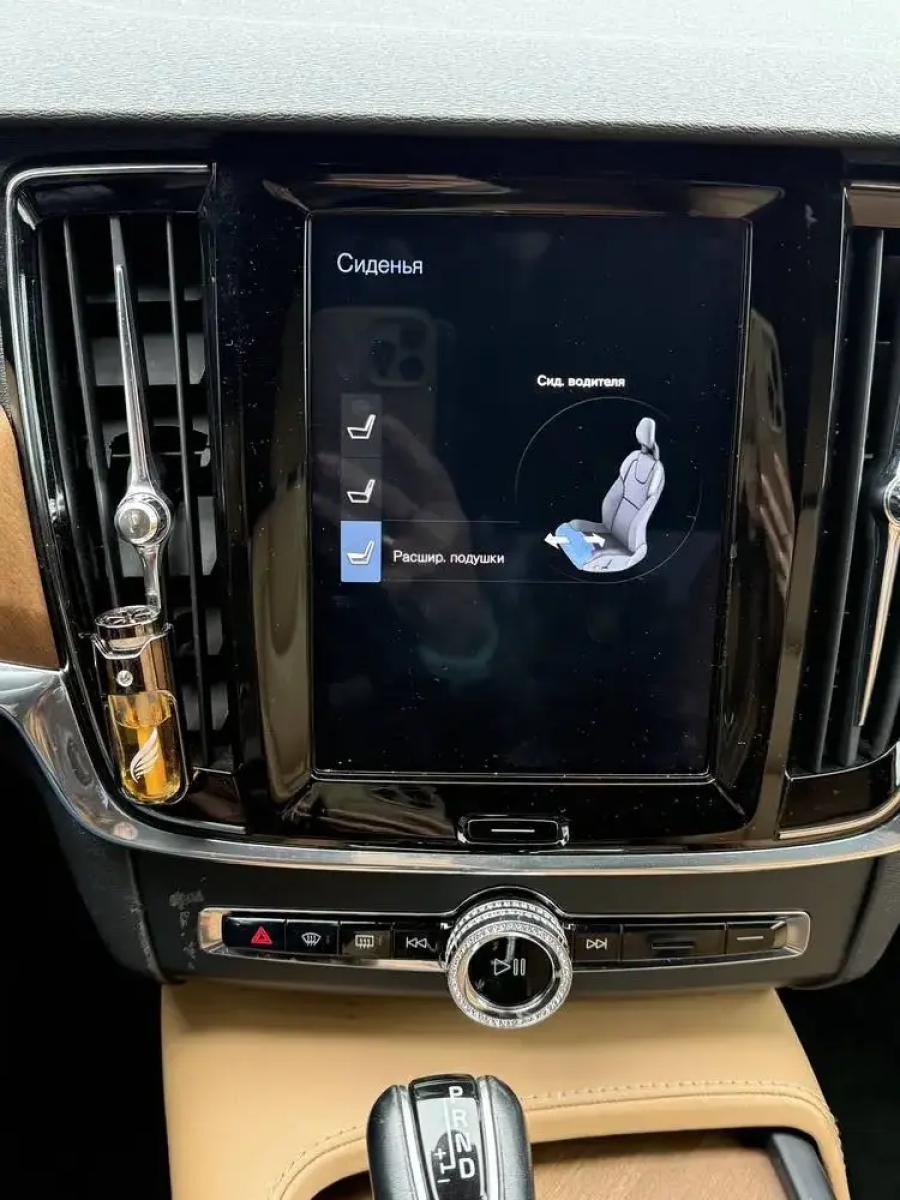 Melns Volvo S90 2017 Rīga, ar dzinēja tilpumu 2.00 L un nobraukumu 193 tūkst. km par 17800 €, foto 16 vietnē AUTOMOTO.COM.LV