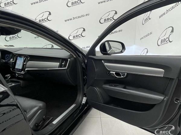 Black Volvo S90 2017 in Vilnius, with an engine capacity of 1.97 L and mileage of 168 thousand km for 14400 €, photo 10 on AUTOMOTO.COM.LV