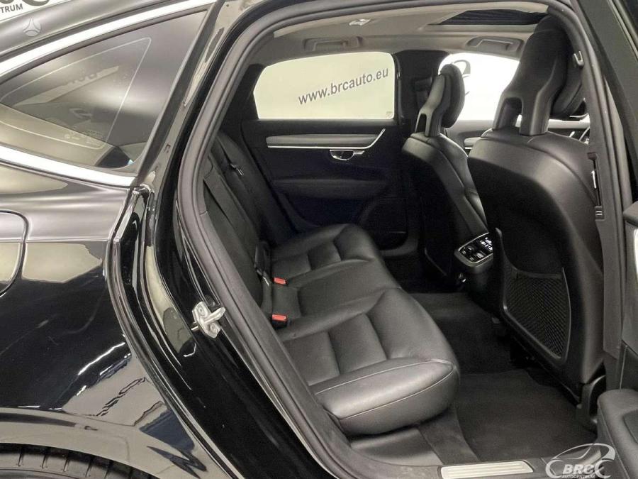 Black Volvo S90 2017 in Vilnius, with an engine capacity of 1.97 L and mileage of 168 thousand km for 14400 €, photo 11 on AUTOMOTO.COM.LV