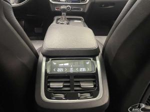 Black Volvo S90 2017 in Vilnius, with an engine capacity of 1.97 L and mileage of 168 thousand km for 14400 €, photo 15 on AUTOMOTO.COM.LV