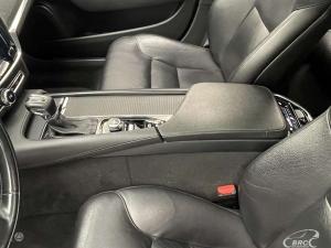 Black Volvo S90 2017 in Vilnius, with an engine capacity of 1.97 L and mileage of 168 thousand km for 14400 €, photo 26 on AUTOMOTO.COM.LV